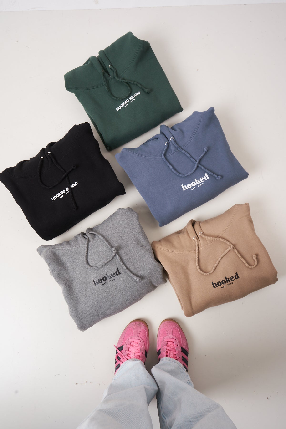 HOODIES THROWBACK – Hooked